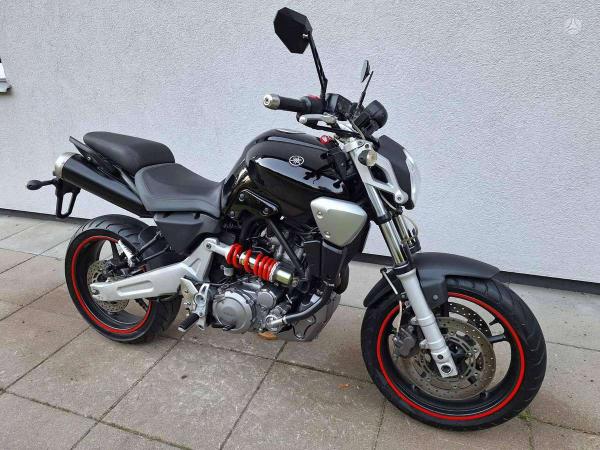 Yamaha MT 03 2006 in Prienai, with an engine capacity of 0.66 L and mileage of 0 thousand km for 2650 €, photo 2 on AUTOMOTO.COM.LV