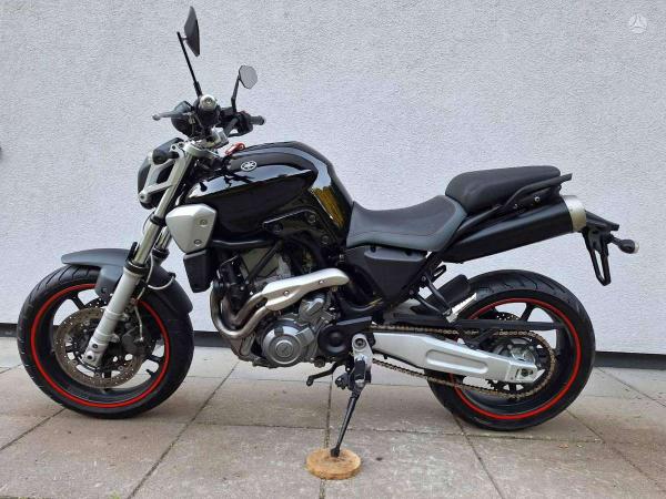 Yamaha MT 03 2006 in Prienai, with an engine capacity of 0.66 L and mileage of 0 thousand km for 2650 €, photo 3 on AUTOMOTO.COM.LV