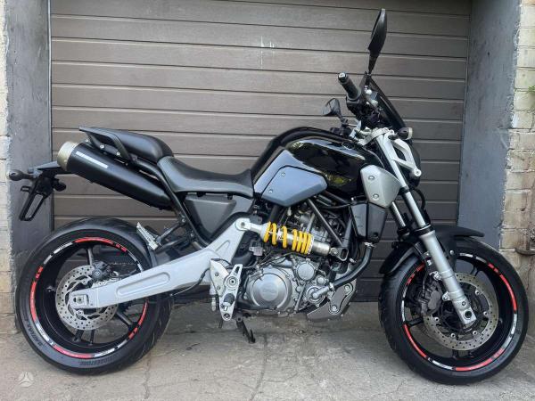 Yamaha MT 03 2007 Prienai, ar dzinēja tilpumu 0.66 L un nobraukumu 24 tūkst. km par 2750 €, foto 5 vietnē AUTOMOTO.COM.LV