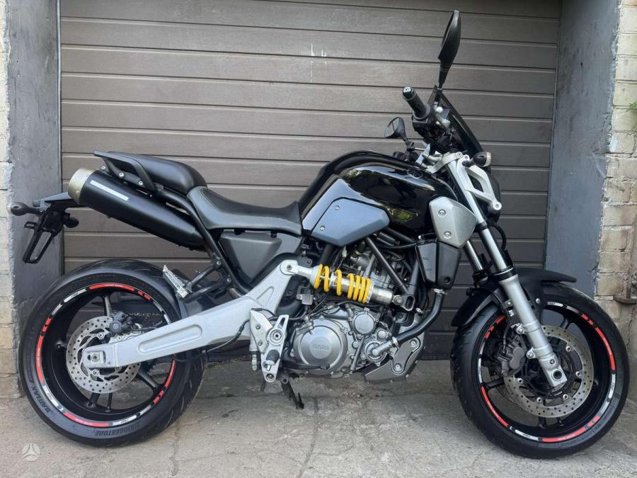 Yamaha MT 03 2007 Prienai, ar dzinēja tilpumu 0.66 L un nobraukumu 24 tūkst. km par 2750 €, foto 6 vietnē AUTOMOTO.COM.LV