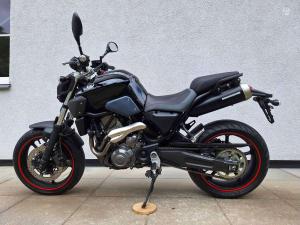 Yamaha MT 03 2010 in Prienai, with an engine capacity of 0.66 L and mileage of 20 thousand km for 2850 €, photo 5 on AUTOMOTO.COM.LV