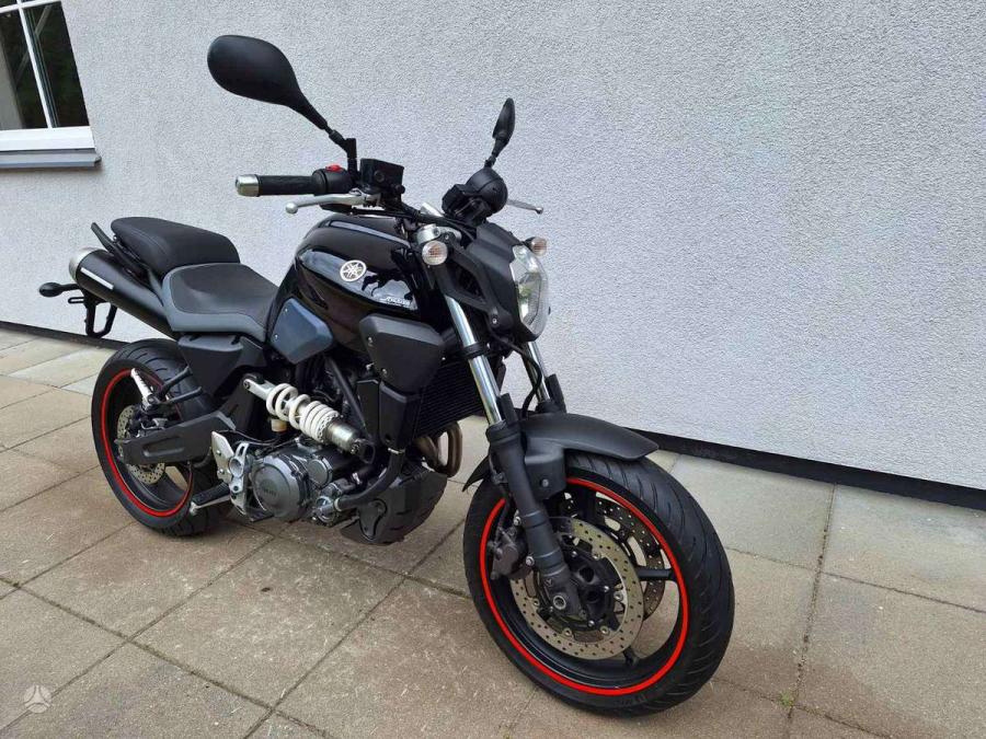 Yamaha MT 03 2010 in Prienai, with an engine capacity of 0.66 L and mileage of 20 thousand km for 2850 €, photo 6 on AUTOMOTO.COM.LV