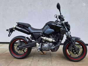 Yamaha MT 03 2010 in Prienai, with an engine capacity of 0.66 L and mileage of 20 thousand km for 2850 €, photo 10 on AUTOMOTO.COM.LV