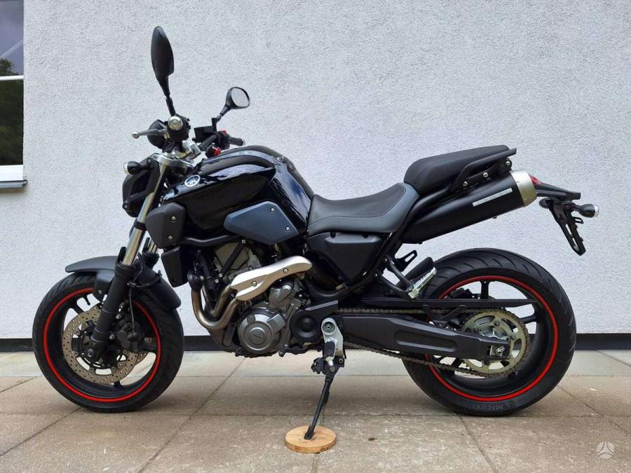 Yamaha MT 03 2010 in Prienai, with an engine capacity of 0.66 L and mileage of 20 thousand km for 2850 €, photo 11 on AUTOMOTO.COM.LV