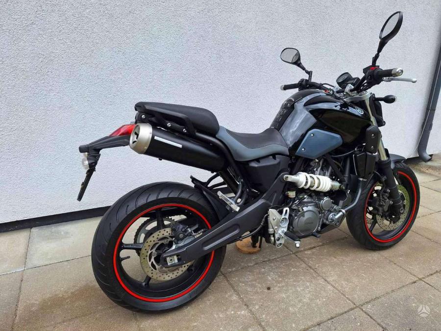 Yamaha MT 03 2010 in Prienai, with an engine capacity of 0.66 L and mileage of 20 thousand km for 2850 €, photo 16 on AUTOMOTO.COM.LV