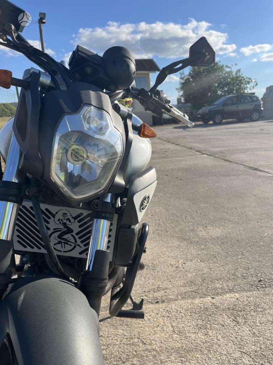 Balts Yamaha MT 03 2007 Šauļi, ar dzinēja tilpumu 0.66 L un nobraukumu 41 tūkst. km par 2500 €, foto 8 vietnē AUTOMOTO.COM.LV
