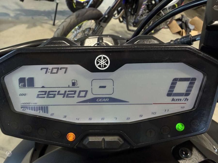 Black Yamaha MT 07 2015 in Siauliai, with an engine capacity of 0.69 L and mileage of 26 thousand km for 4290 €, photo 22 on AUTOMOTO.COM.LV