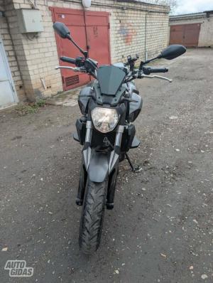 Melns Yamaha MT 07 2016 Kauņa, ar dzinēja tilpumu 0.69 L un nobraukumu 27 tūkst. km par 4600 €, foto 6 vietnē AUTOMOTO.COM.LV