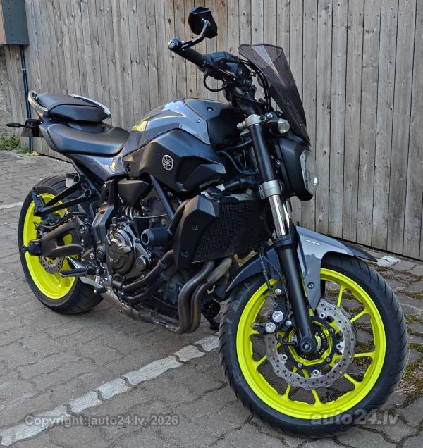 Melns Yamaha MT 07 2016 Tallina, ar dzinēja tilpumu 0.69 L un nobraukumu 28 tūkst. km par 5700 €, foto 3 vietnē AUTOMOTO.COM.LV