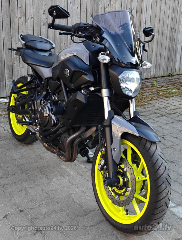 Melns Yamaha MT 07 2016 Tallina, ar dzinēja tilpumu 0.69 L un nobraukumu 28 tūkst. km par 5700 €, foto 4 vietnē AUTOMOTO.COM.LV