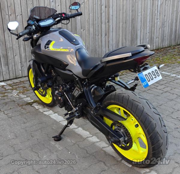 Melns Yamaha MT 07 2016 Tallina, ar dzinēja tilpumu 0.69 L un nobraukumu 28 tūkst. km par 5700 €, foto 10 vietnē AUTOMOTO.COM.LV