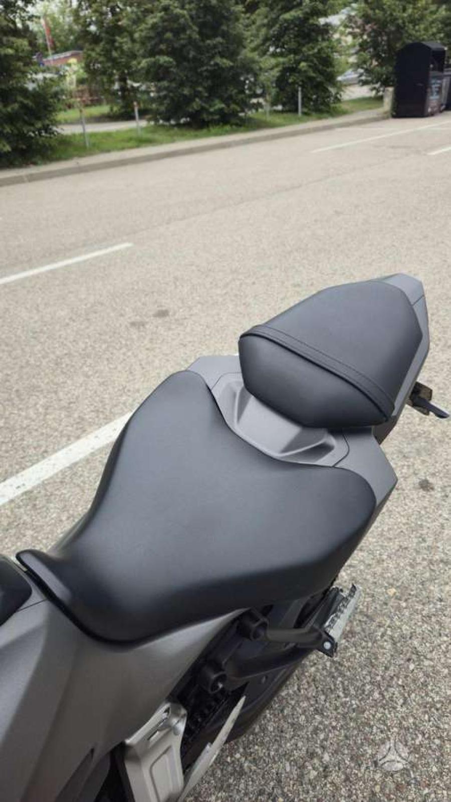 Black Yamaha MT 07 2016 in Vilnius, with an engine capacity of 0.69 L and mileage of 22 thousand km for 4500 €, photo 12 on AUTOMOTO.COM.LV