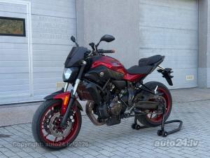 Black Yamaha MT 07 2016 in Tallinn, with an engine capacity of 0.70 L and mileage of 40 thousand km for 4690 €, photo 3 on AUTOMOTO.COM.LV