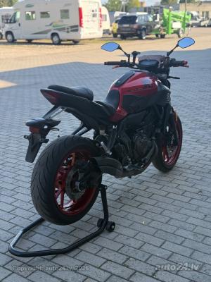 Black Yamaha MT 07 2016 in Tallinn, with an engine capacity of 0.70 L and mileage of 40 thousand km for 4690 €, photo 7 on AUTOMOTO.COM.LV