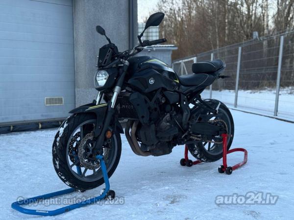 Melns Yamaha MT 07 2017 Pērnava, ar dzinēja tilpumu 0.70 L un nobraukumu 28 tūkst. km par 4890 €, foto 2 vietnē AUTOMOTO.COM.LV