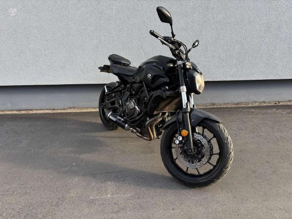 Melns Yamaha MT 07 2017 Viļņa, ar dzinēja tilpumu 0.70 L un nobraukumu 43 tūkst. km par 3800 €, foto 1 vietnē AUTOMOTO.COM.LV
