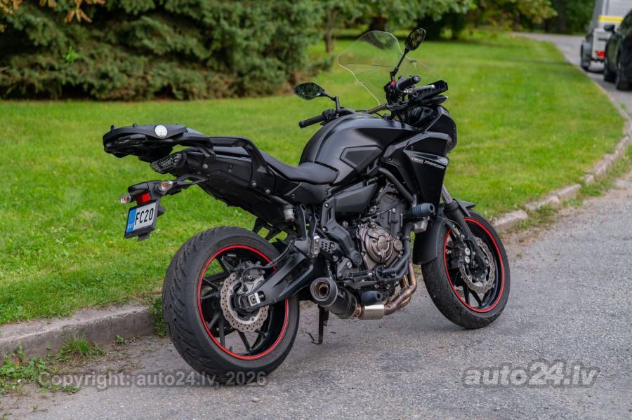 Melns Yamaha MT 07 2017 Tartu, ar dzinēja tilpumu 0.69 L un nobraukumu 24 tūkst. km par 5200 €, foto 3 vietnē AUTOMOTO.COM.LV
