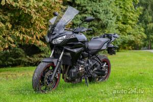 Melns Yamaha MT 07 2017 Tartu, ar dzinēja tilpumu 0.69 L un nobraukumu 24 tūkst. km par 5200 €, foto 4 vietnē AUTOMOTO.COM.LV