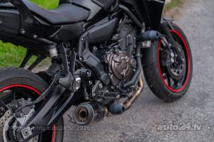 Melns Yamaha MT 07 2017 Tartu, ar dzinēja tilpumu 0.69 L un nobraukumu 24 tūkst. km par 5200 €, foto 8 vietnē AUTOMOTO.COM.LV