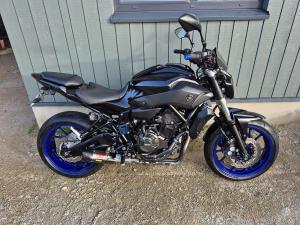 Melns Yamaha MT 07 2017 Kuršėnai, ar dzinēja tilpumu 0.69 L un nobraukumu 24 tūkst. km par 4150 €, foto  vietnē AUTOMOTO.COM.LV