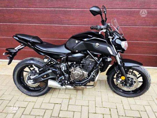 Melns Yamaha MT 07 2018 Kauņa, ar dzinēja tilpumu 0.69 L un nobraukumu 29 tūkst. km par 4350 €, foto 1 vietnē AUTOMOTO.COM.LV