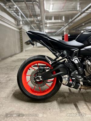 Black Yamaha MT 07 2018 in Tallinn, with an engine capacity of 0.69 L and mileage of 41 thousand km for 5300 €, photo 6 on AUTOMOTO.COM.LV