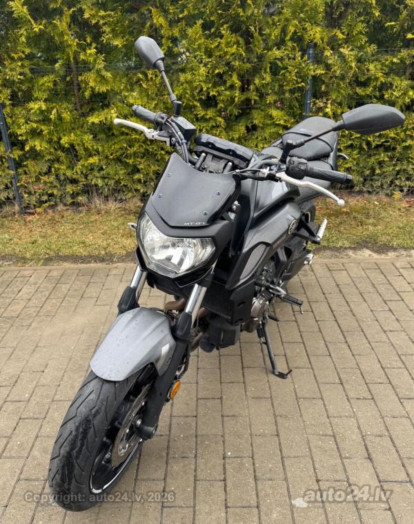 Melns Yamaha MT 07 2019 Tallina, ar dzinēja tilpumu 0.69 L un nobraukumu 27 tūkst. km par 5700 €, foto 2 vietnē AUTOMOTO.COM.LV