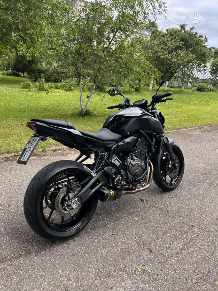 Melns Yamaha MT 07 2019 Jonava, ar dzinēja tilpumu 0.70 L un nobraukumu 28 tūkst. km par 5300 €, foto 1 vietnē AUTOMOTO.COM.LV