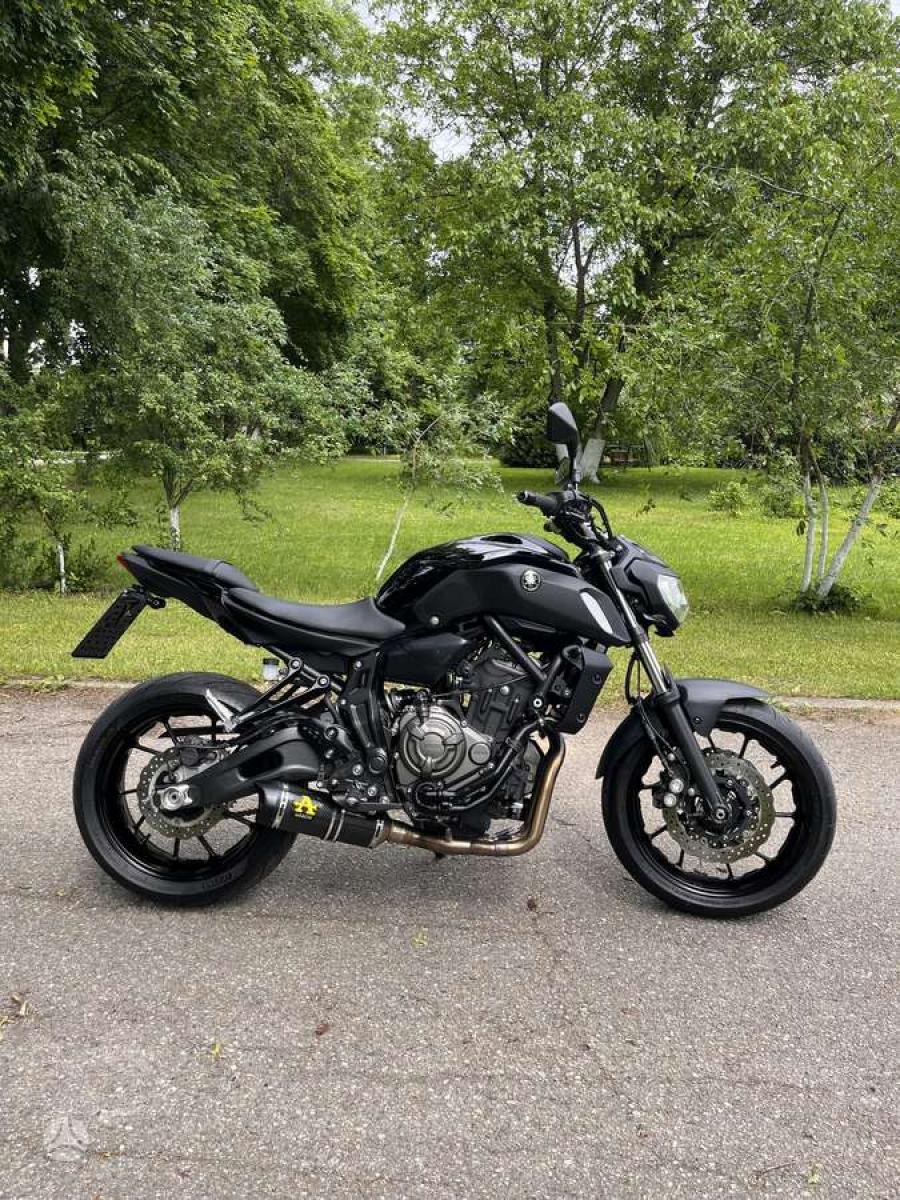 Melns Yamaha MT 07 2019 Jonava, ar dzinēja tilpumu 0.70 L un nobraukumu 28 tūkst. km par 5300 €, foto 4 vietnē AUTOMOTO.COM.LV