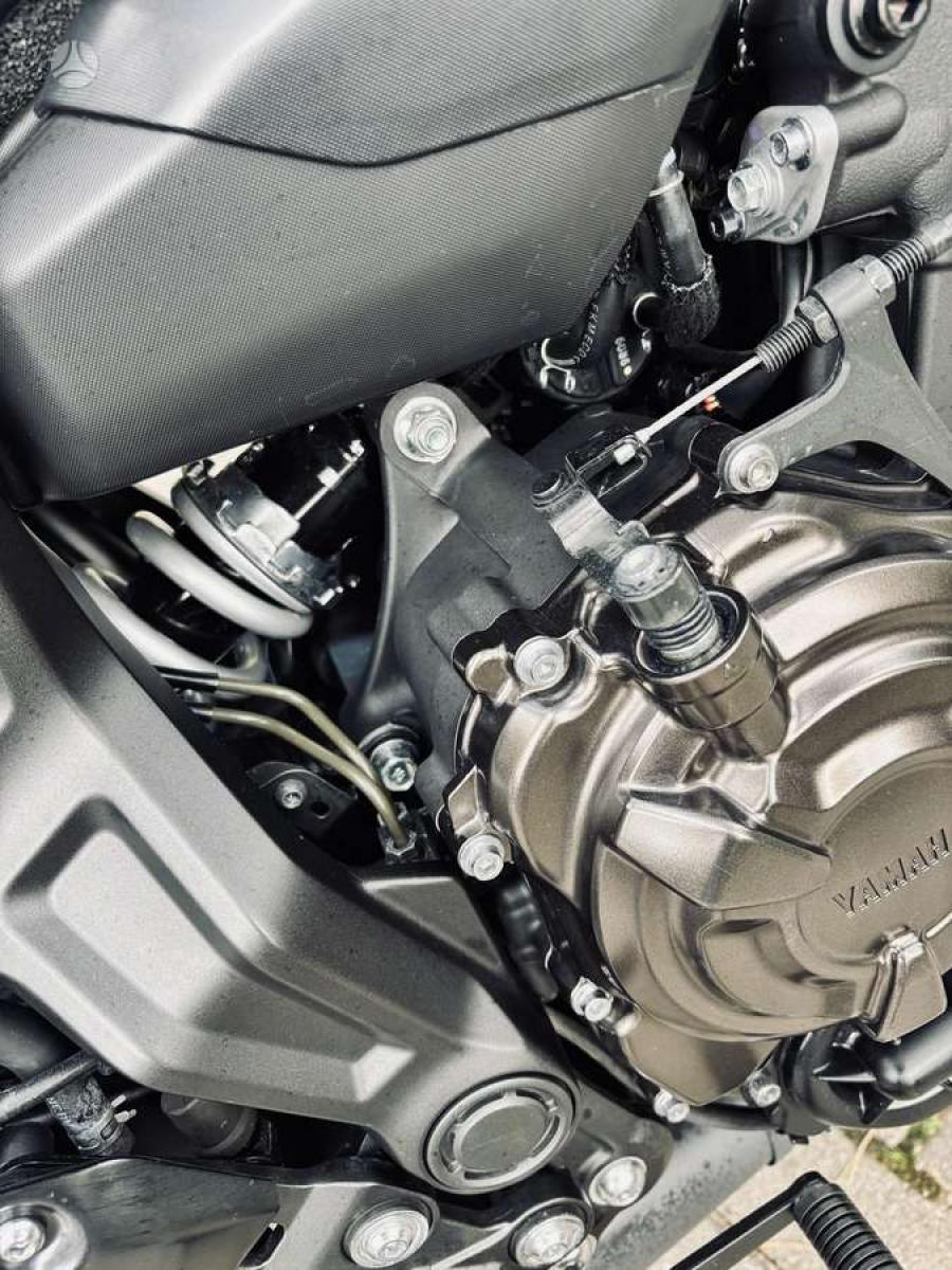 Black Yamaha MT 07 2020 in Vilnius, with an engine capacity of 0.69 L and mileage of 6 thousand km for 5290 €, photo 16 on AUTOMOTO.COM.LV