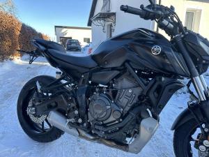 Black Yamaha MT 07 2021 in Siauliai, with an engine capacity of 0.69 L and mileage of 10 thousand km for 5700 €, photo 5 on AUTOMOTO.COM.LV