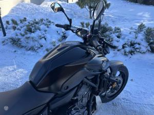 Black Yamaha MT 07 2021 in Siauliai, with an engine capacity of 0.69 L and mileage of 10 thousand km for 5700 €, photo 8 on AUTOMOTO.COM.LV