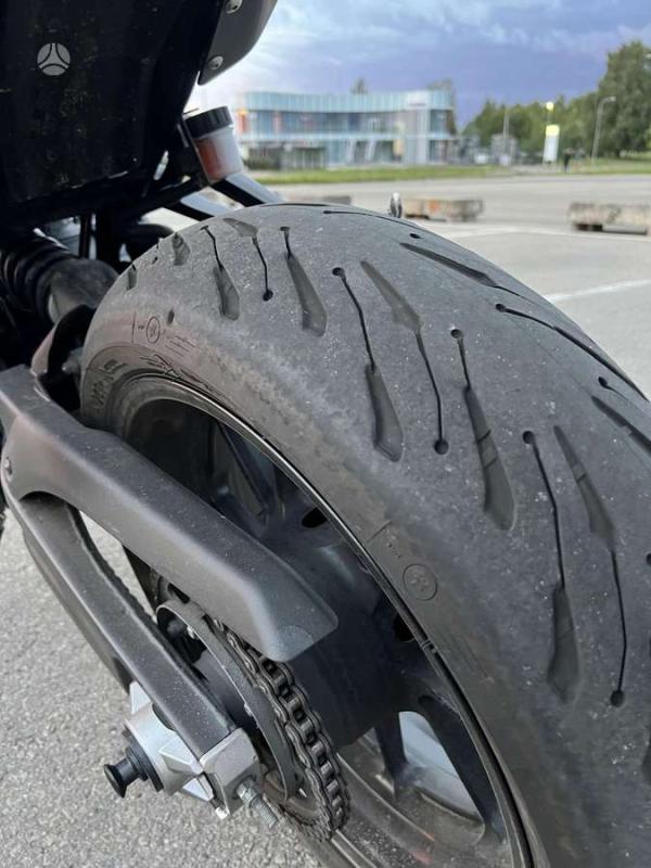 Black Yamaha MT 07 2023 in Panevezys, with an engine capacity of 0.00 L and mileage of 17 thousand km for 6000 €, photo 8 on AUTOMOTO.COM.LV