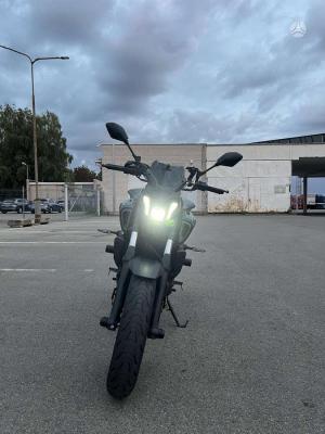 Black Yamaha MT 07 2023 in Panevezys, with an engine capacity of 0.00 L and mileage of 17 thousand km for 6000 €, photo 11 on AUTOMOTO.COM.LV