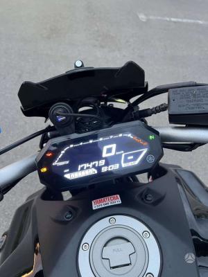 Black Yamaha MT 07 2023 in Panevezys, with an engine capacity of 0.00 L and mileage of 17 thousand km for 6000 €, photo 12 on AUTOMOTO.COM.LV