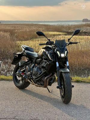 Black Yamaha MT 07 2023 in Panevezys, with an engine capacity of 0.00 L and mileage of 17 thousand km for 6000 €, photo 13 on AUTOMOTO.COM.LV