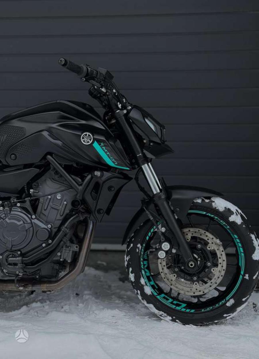 Melns Yamaha MT 07 2024 Viļņa, ar dzinēja tilpumu 0.70 L un nobraukumu 17 tūkst. km par 5400 €, foto 3 vietnē AUTOMOTO.COM.LV