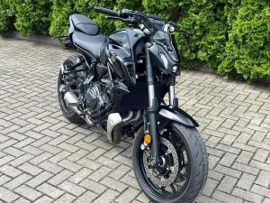 Melns Yamaha MT 07 2024 Jonava, ar dzinēja tilpumu 0.69 L un nobraukumu 12 tūkst. km par 6000 €, foto 3 vietnē AUTOMOTO.COM.LV