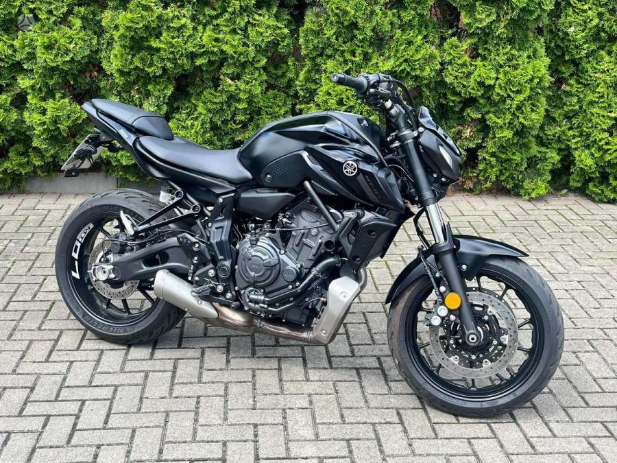 Melns Yamaha MT 07 2024 Jonava, ar dzinēja tilpumu 0.69 L un nobraukumu 12 tūkst. km par 6000 €, foto 4 vietnē AUTOMOTO.COM.LV