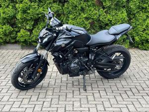 Melns Yamaha MT 07 2024 Jonava, ar dzinēja tilpumu 0.69 L un nobraukumu 12 tūkst. km par 6000 €, foto 5 vietnē AUTOMOTO.COM.LV