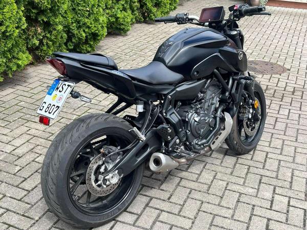 Melns Yamaha MT 07 2024 Jonava, ar dzinēja tilpumu 0.69 L un nobraukumu 12 tūkst. km par 6000 €, foto 6 vietnē AUTOMOTO.COM.LV
