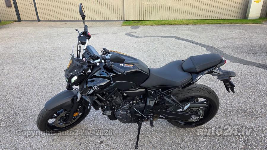 Black Yamaha MT 07 2024 in Tartu, with an engine capacity of 0.69 L and mileage of 1 thousand km for 7290 €, photo 1 on AUTOMOTO.COM.LV