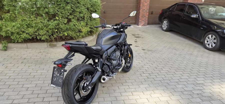 Black Yamaha MT 07 2026 in Vilnius, with an engine capacity of 0.70 L and mileage of 0 thousand km for 6500 €, photo 4 on AUTOMOTO.COM.LV