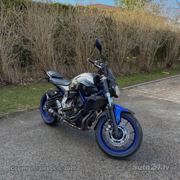 Zils Yamaha MT 07 2016 Tallina, ar dzinēja tilpumu 0.69 L un nobraukumu 35 tūkst. km par 5090 €, foto 2 vietnē AUTOMOTO.COM.LV