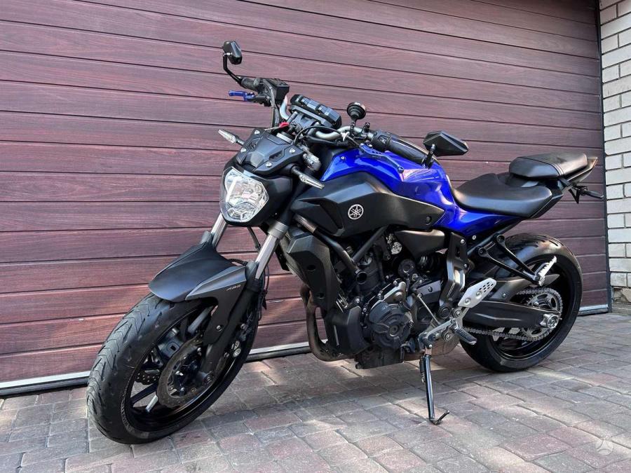 Blue Yamaha MT 07 2016 in Siauliai, with an engine capacity of 0.00 L and mileage of 21 thousand km for 4350 €, photo 3 on AUTOMOTO.COM.LV