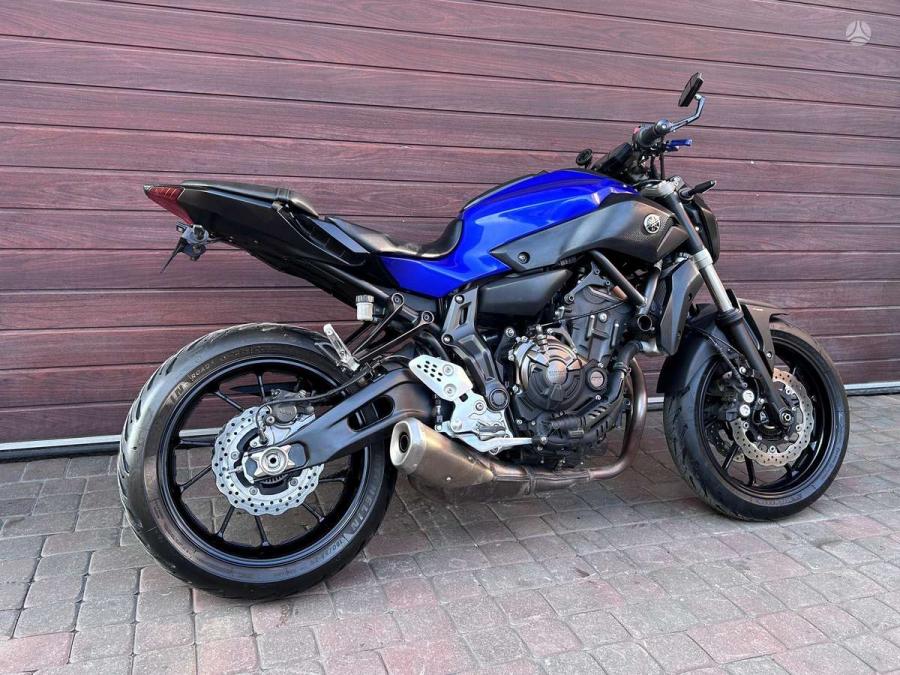 Blue Yamaha MT 07 2016 in Siauliai, with an engine capacity of 0.00 L and mileage of 21 thousand km for 4350 €, photo 6 on AUTOMOTO.COM.LV