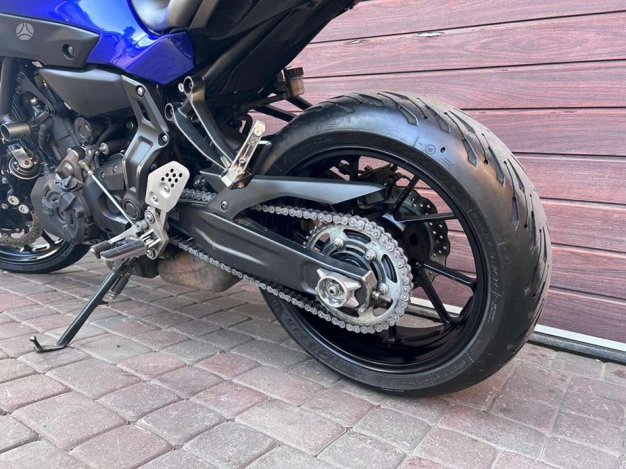 Blue Yamaha MT 07 2016 in Siauliai, with an engine capacity of 0.00 L and mileage of 21 thousand km for 4350 €, photo 12 on AUTOMOTO.COM.LV
