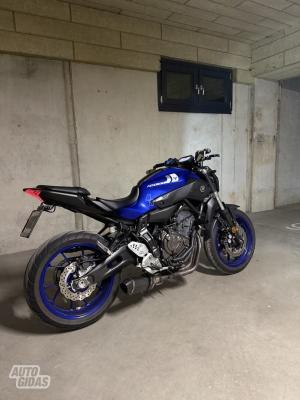 Blue Yamaha MT 07 2017 in Vilnius, with an engine capacity of 0.69 L and mileage of 26 thousand km for 4150 €, photo  on AUTOMOTO.COM.LV