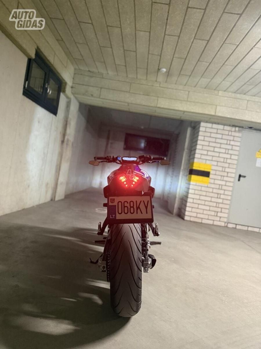 Blue Yamaha MT 07 2017 in Vilnius, with an engine capacity of 0.69 L and mileage of 26 thousand km for 4150 €, photo 5 on AUTOMOTO.COM.LV