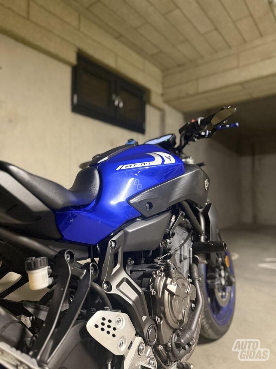 Blue Yamaha MT 07 2017 in Vilnius, with an engine capacity of 0.69 L and mileage of 26 thousand km for 4150 €, photo 6 on AUTOMOTO.COM.LV